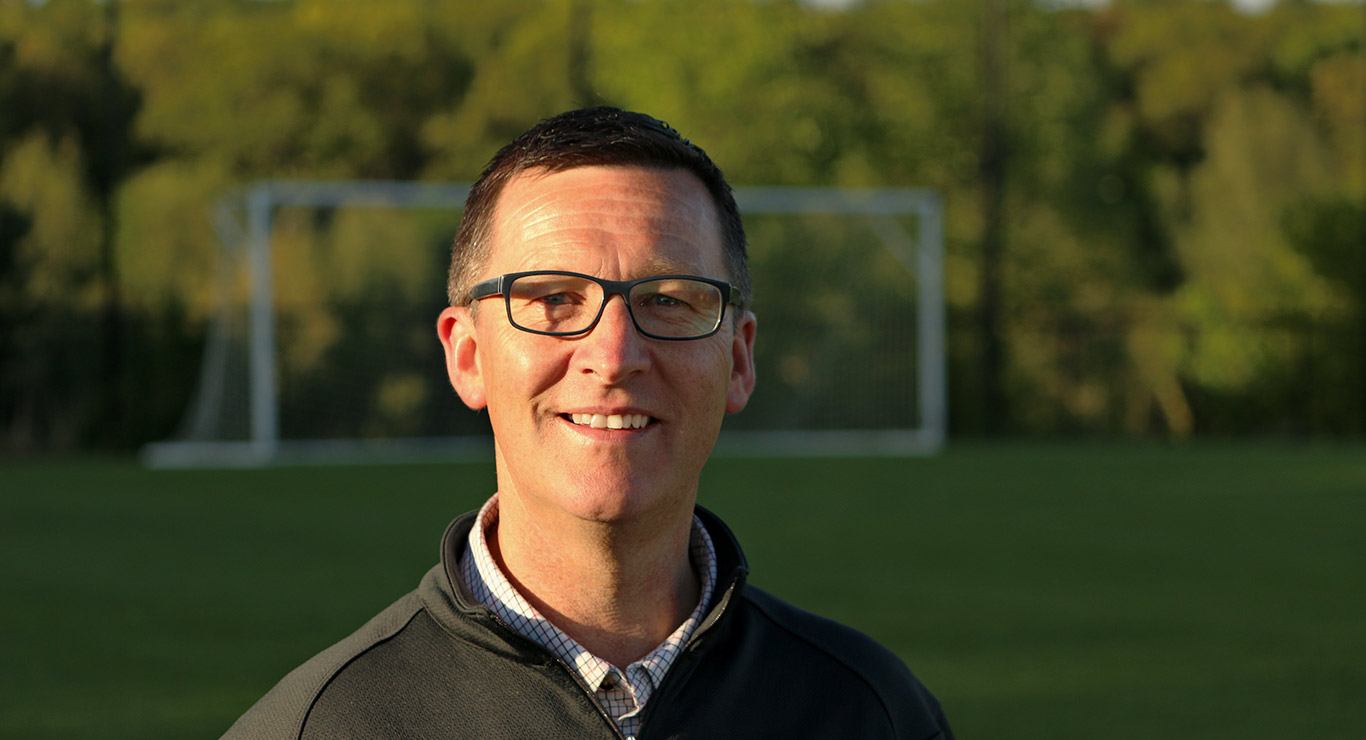 Tom Irwin - Tom Irwin